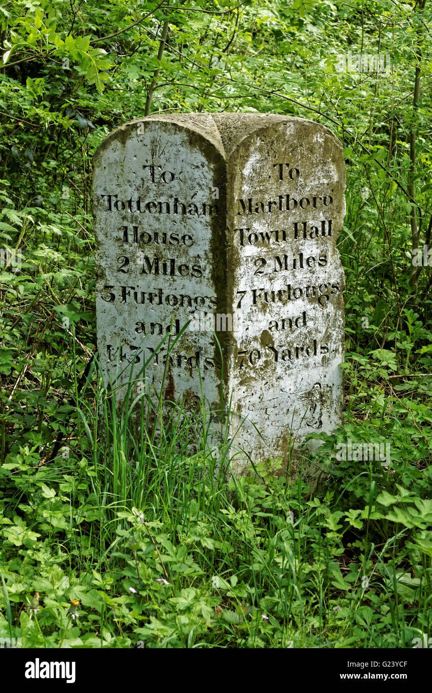 Roadside milestone distance marker hi-res stock photography and images ...
