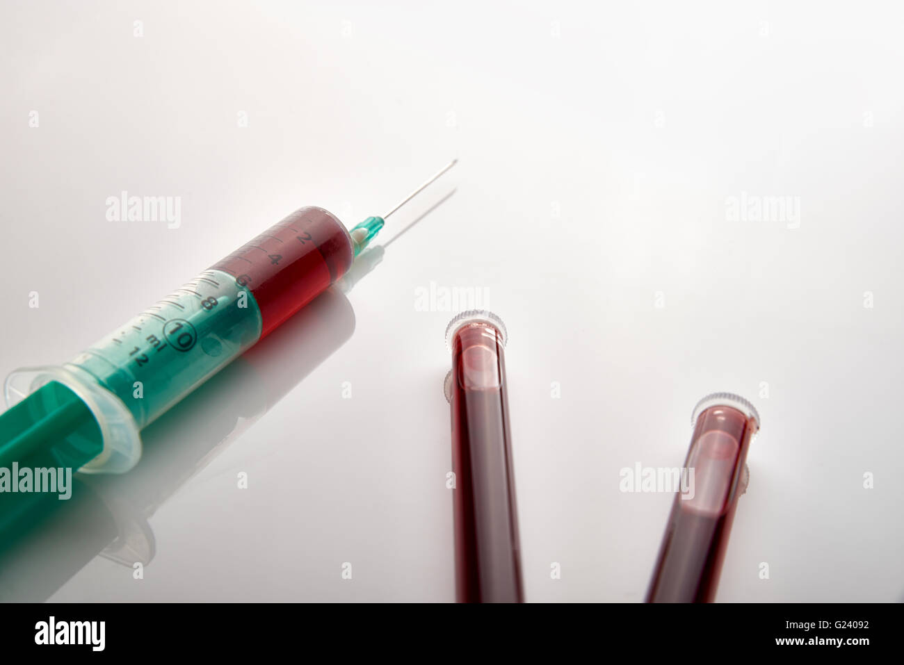 Blood Vial Stock Photos & Blood Vial Stock Images - Alamy