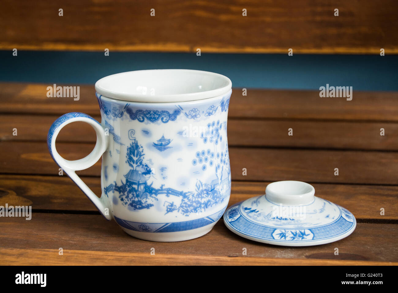 A chinese tea cup Stock Photo - Alamy