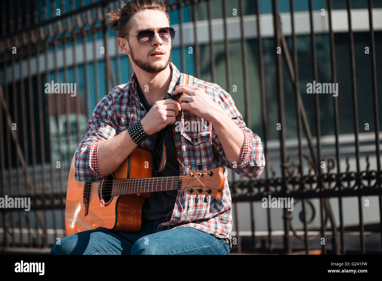 Old man concert hi-res stock photography and images - Alamy