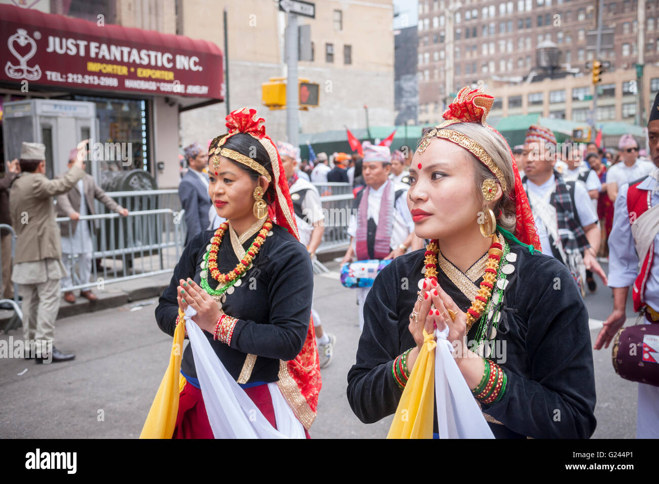 Hundreds of members of the Nepalese diaspora with their families and ...