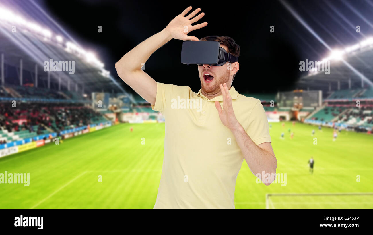 Video game football interactive hi-res stock photography and images - Alamy
