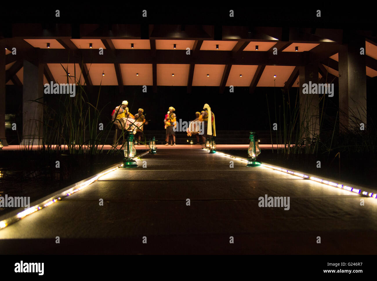 Dollu Kunitha (dance), is a major popular drum dance of Karnataka ...