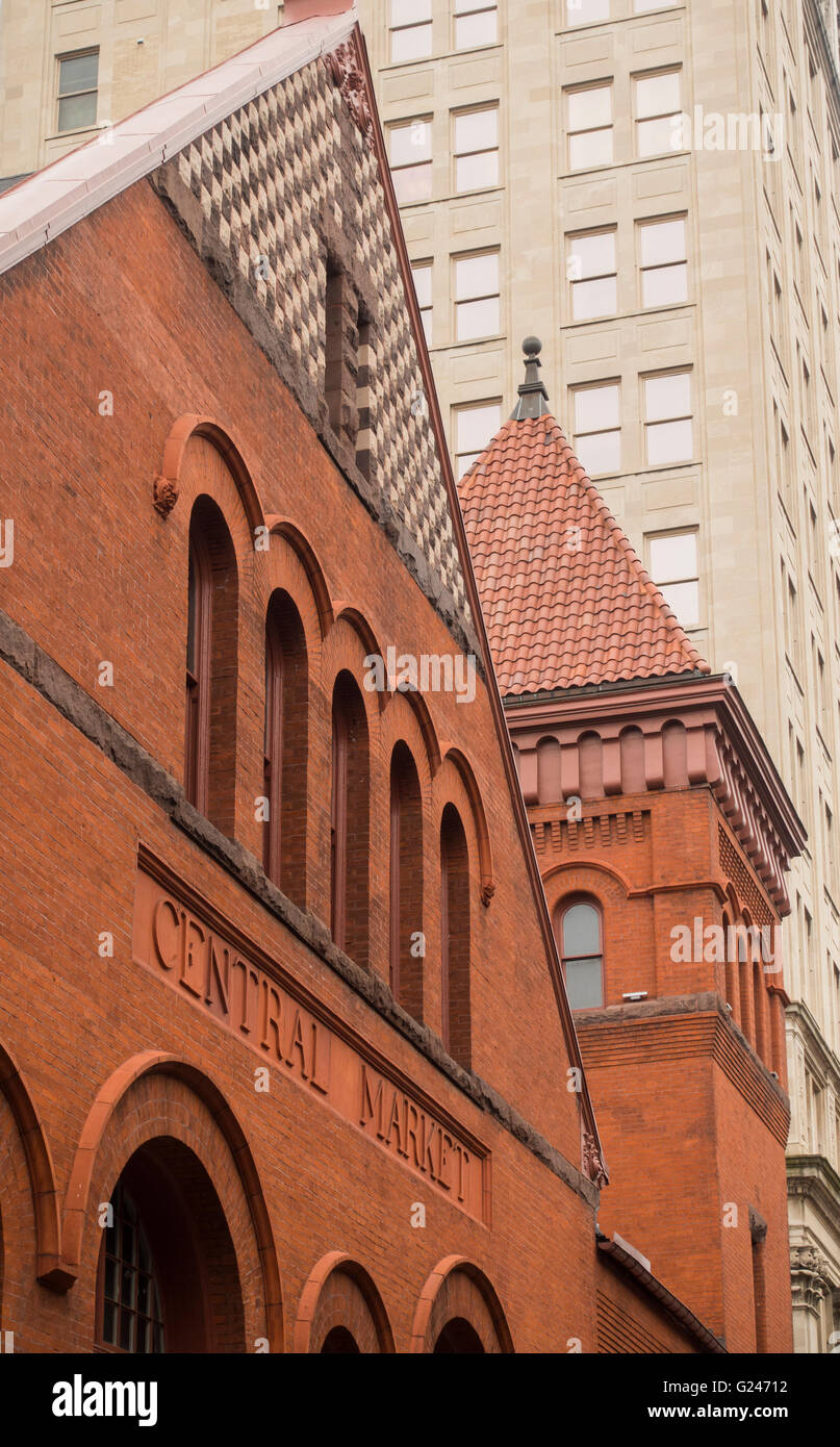 Lancaster PA central farmers market building Stock Photo - Alamy