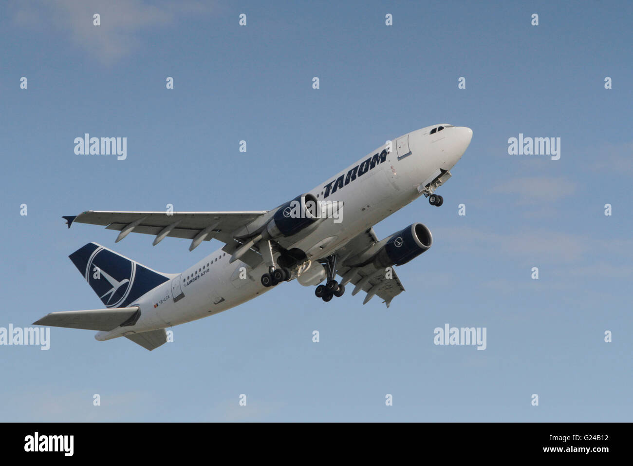 The national airline of romania hi-res stock photography and images - Alamy