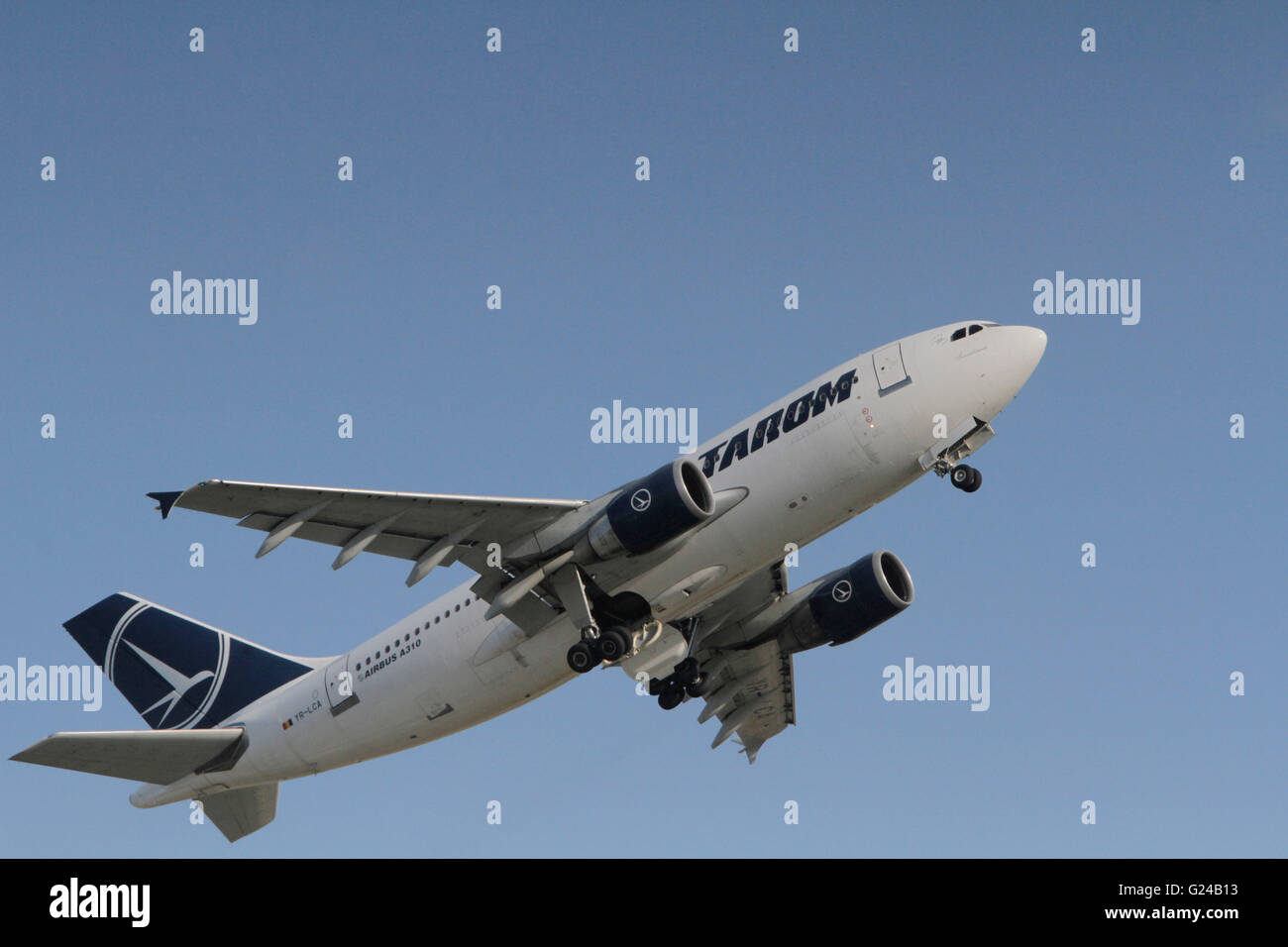 National airline romania hi-res stock photography and images - Alamy