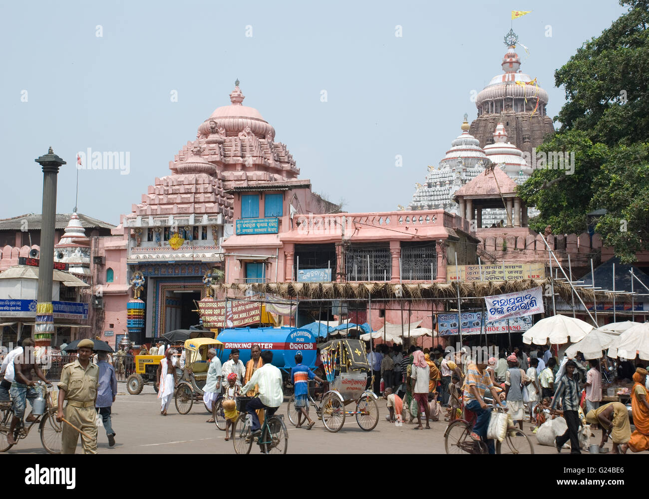 Lord Jagannatha Temple, Puri, Orissa Stock Photo - Alamy
