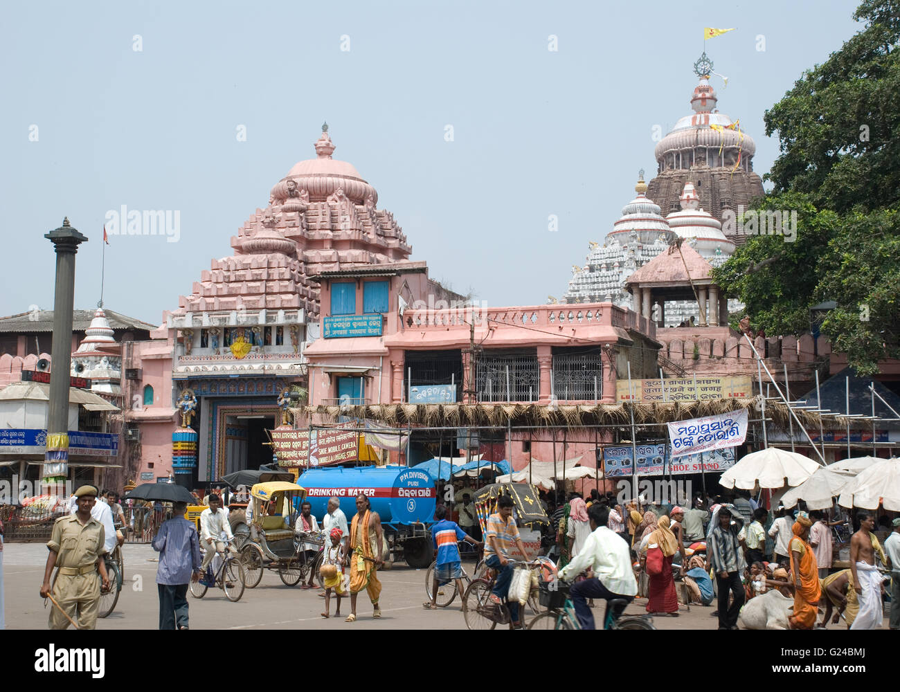 Lord Jagannatha Temple, Puri, Orissa Stock Photo - Alamy
