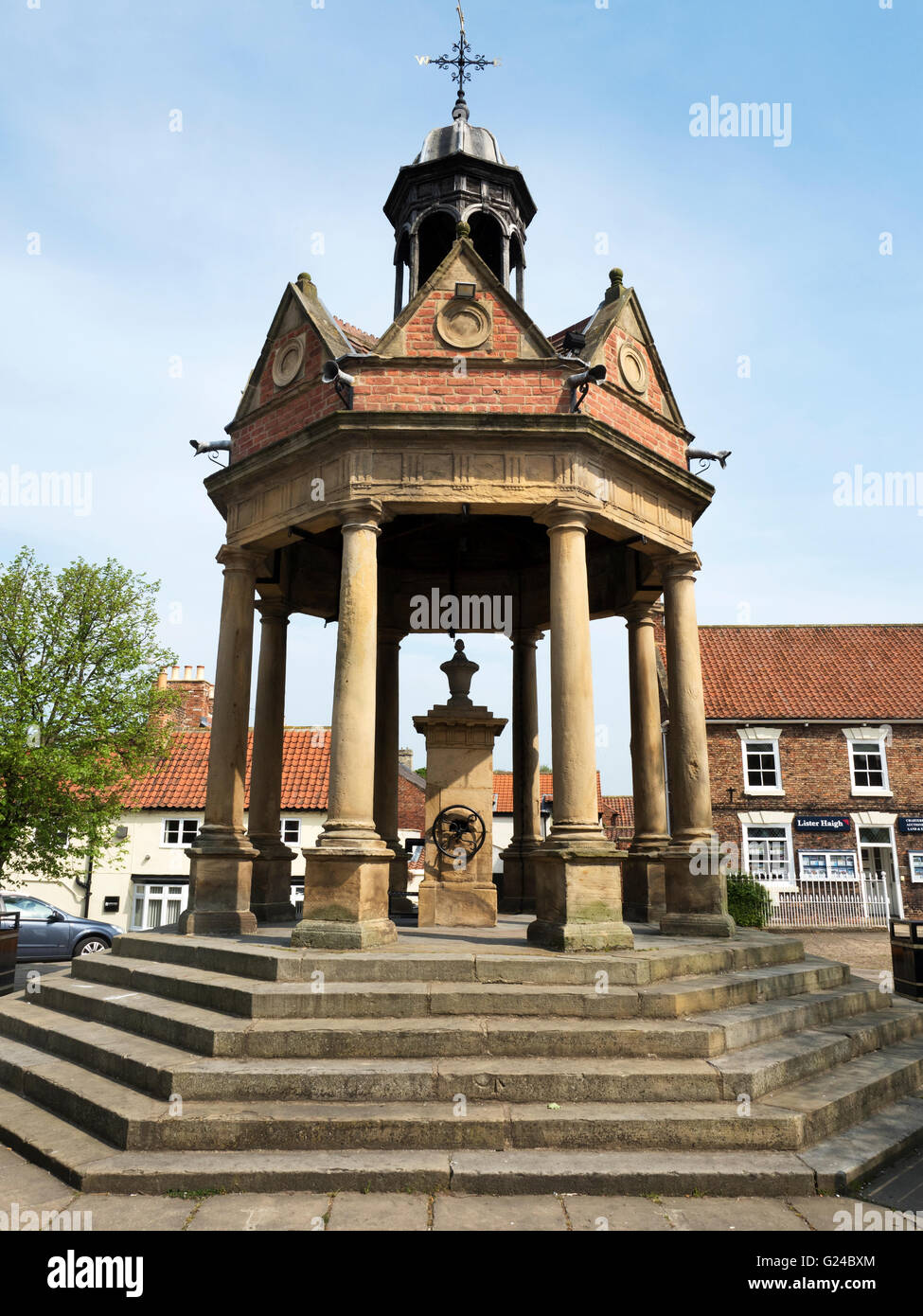 Boroughbridge water pump hi-res stock photography and images - Alamy