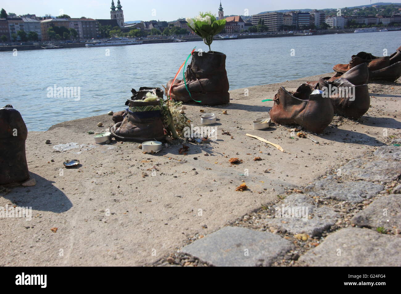 Shoes on the Danube Bank memorial, Budapest, Hungary Stock Photo - Alamy