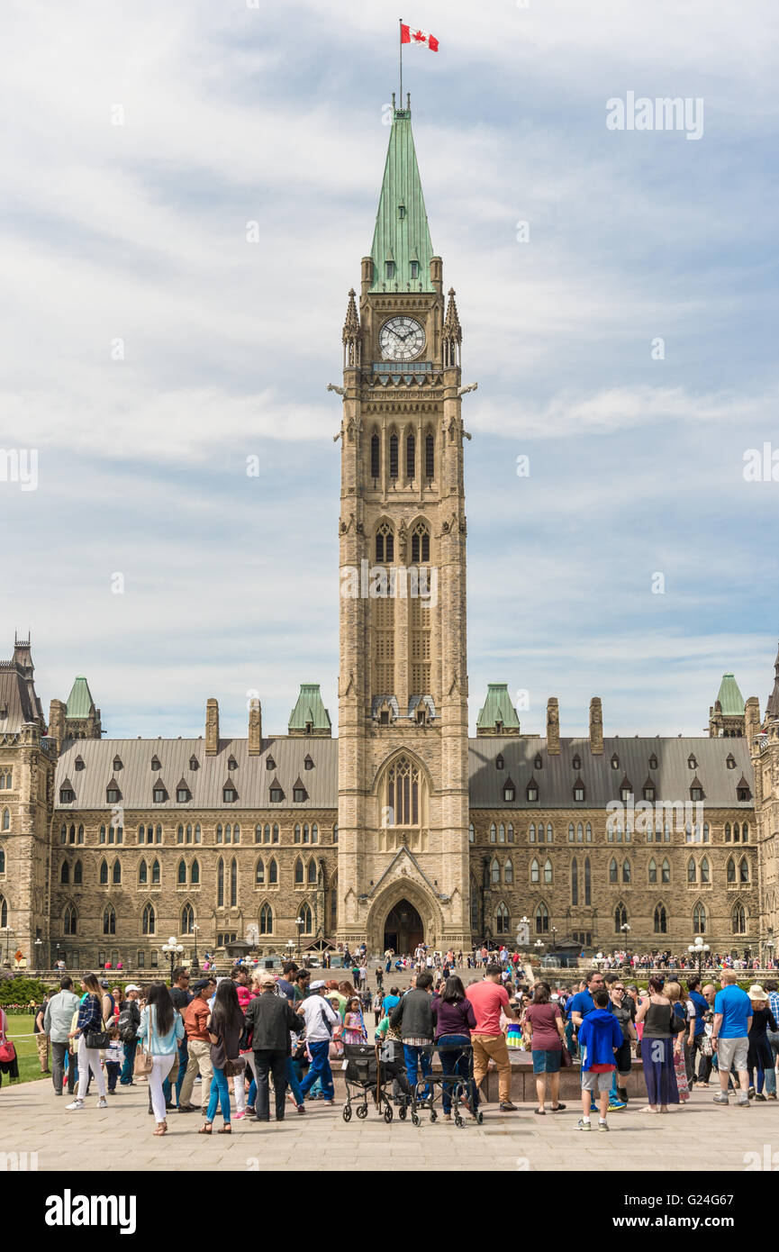 Canada peace tower hi-res stock photography and images - Alamy
