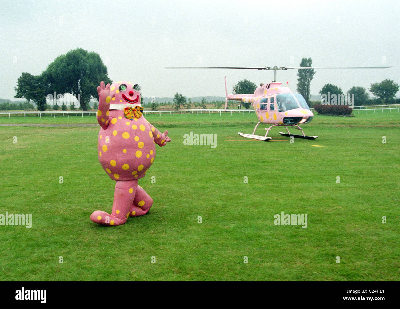 Mr blobby hi-res stock photography and images - Alamy