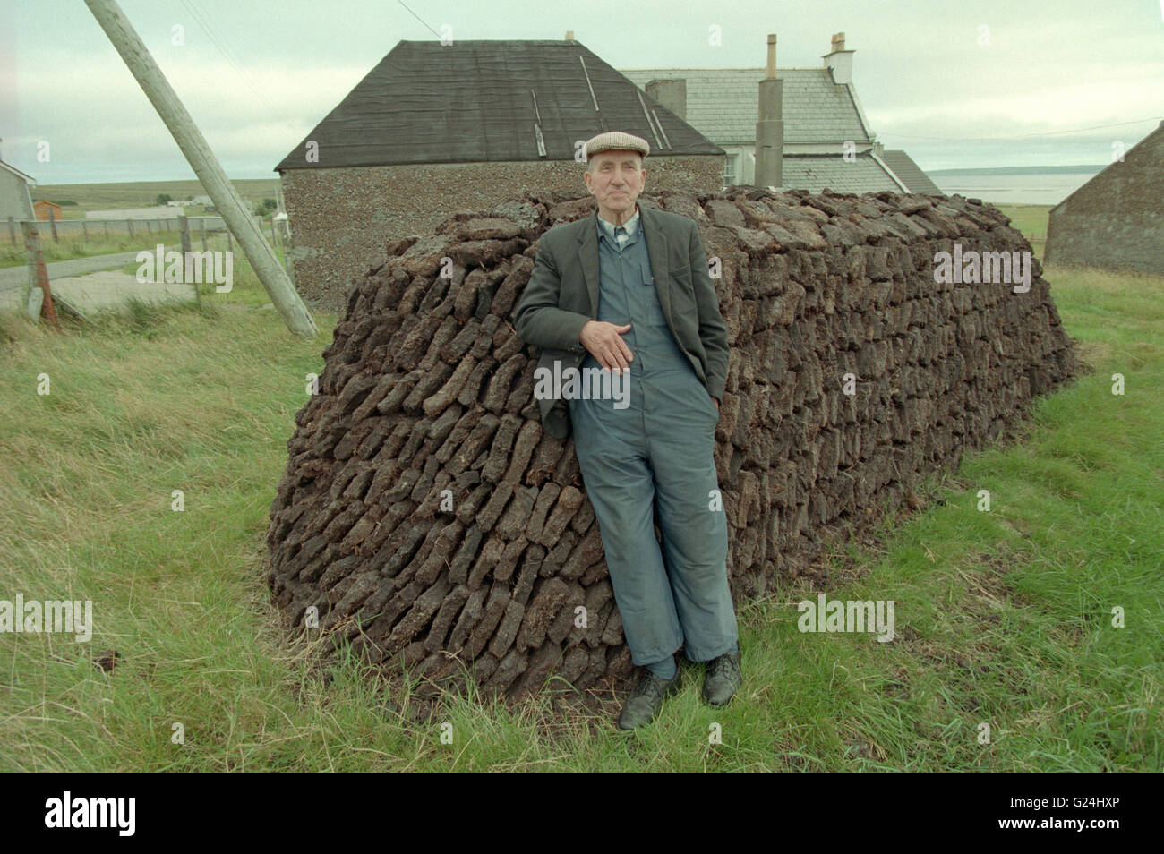 Peat stacks hi-res stock photography and images - Alamy
