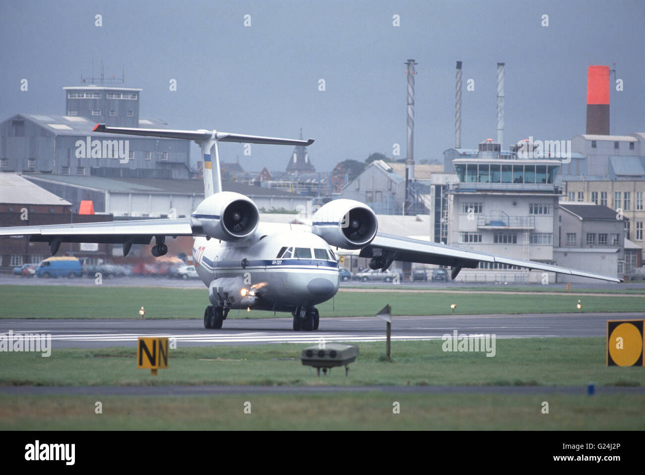 Antonov AN-72 stol transport aircraft Stock Photo - Alamy