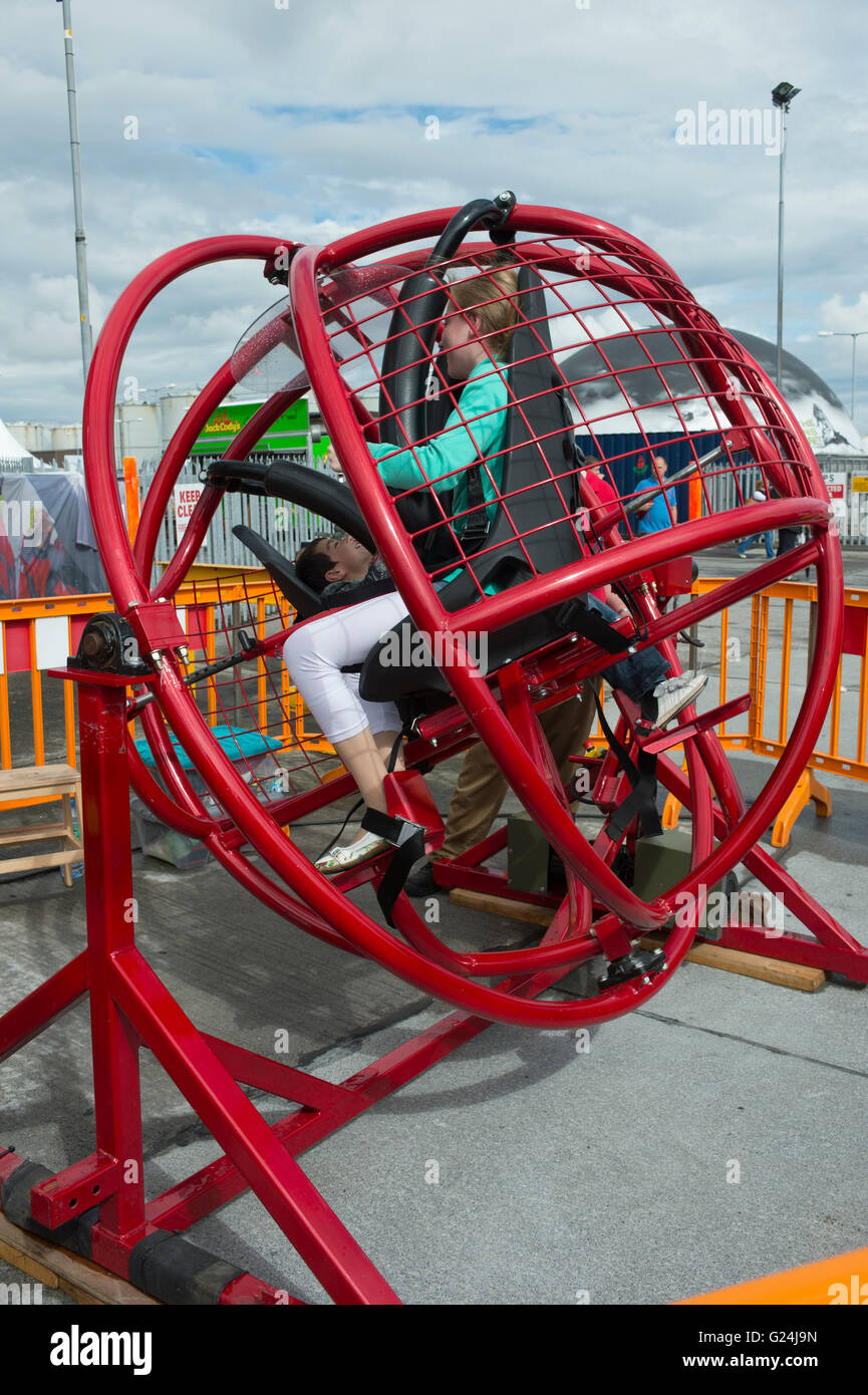 Twist ride hi-res stock photography and images - Alamy