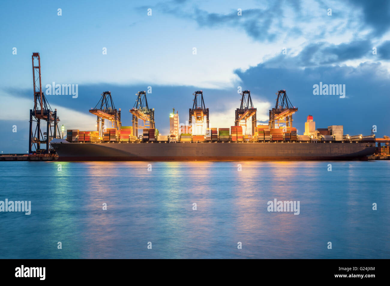 Rotterdam cargo terminal,one of the busiest ports in the world ...