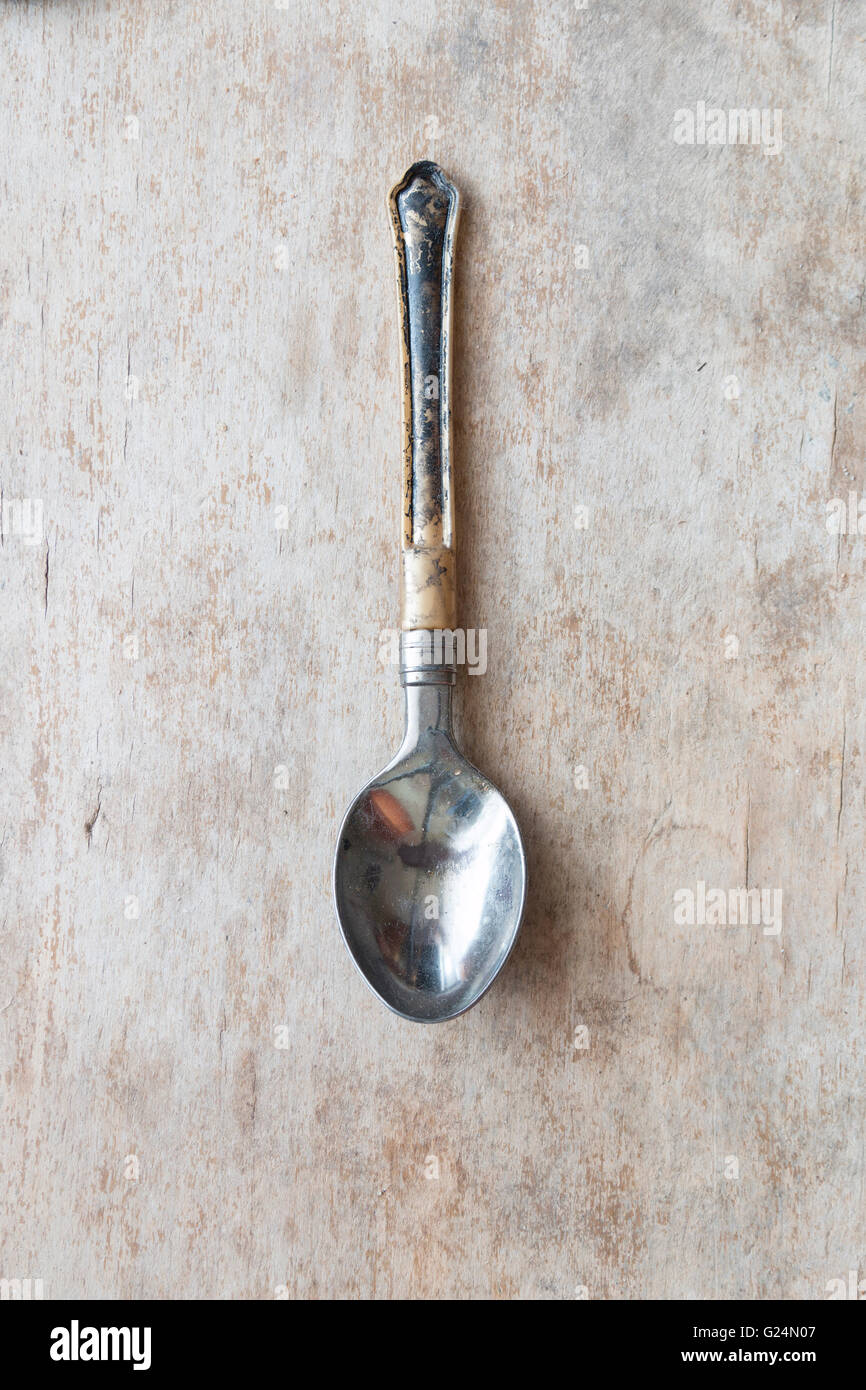 Vintage dinner table hi-res stock photography and images - Alamy