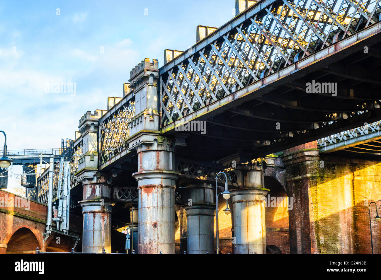 Victorian bridges hi-res stock photography and images - Alamy