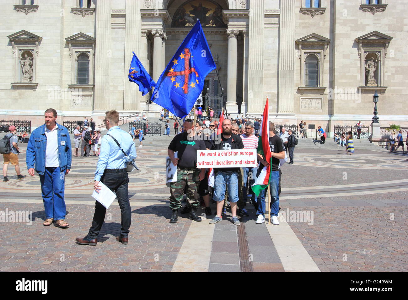 A far right movement, protesting against Muslims and Europe, Budapest ...
