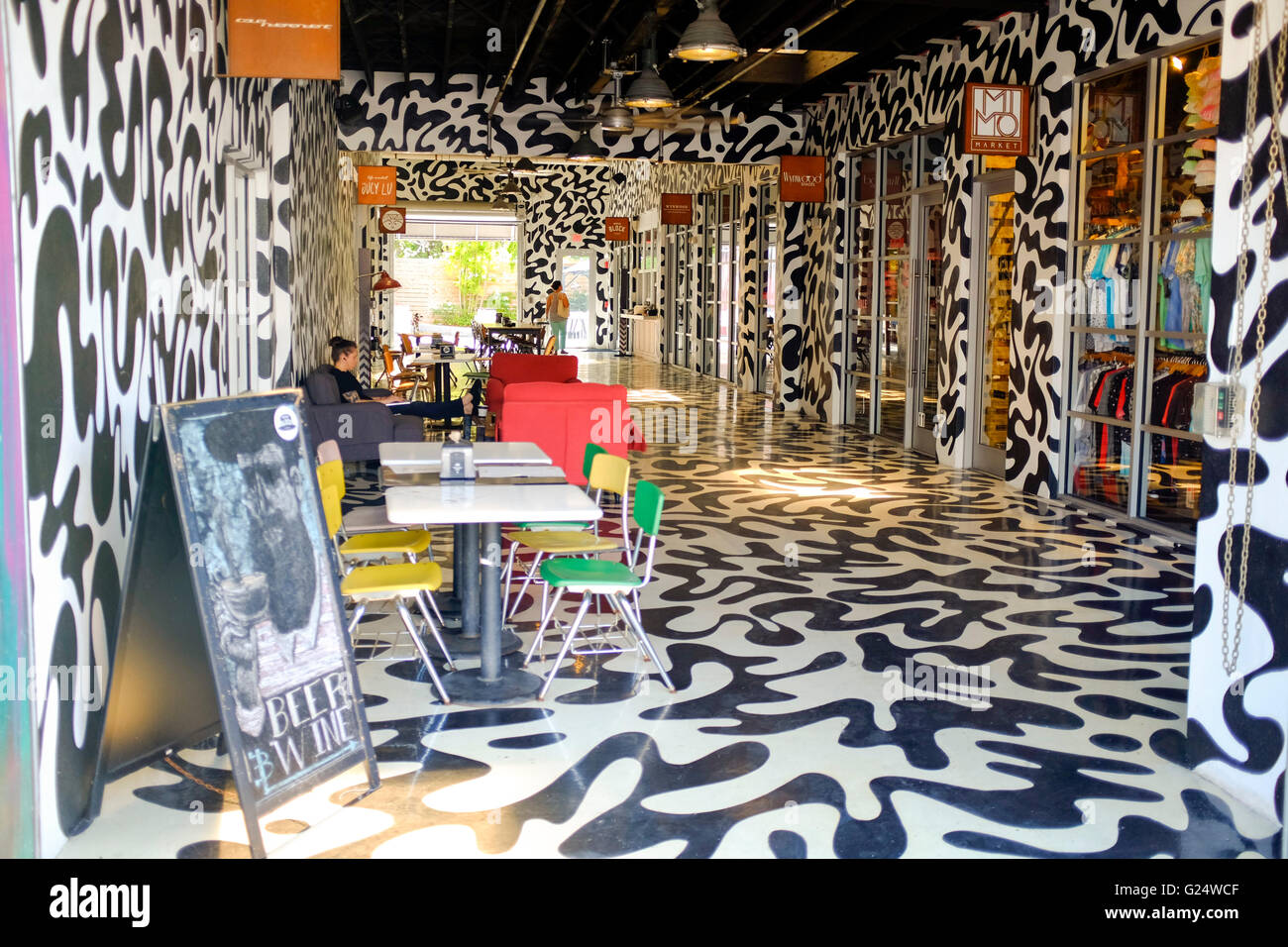 Cafe zebra hi-res stock photography and images - Alamy