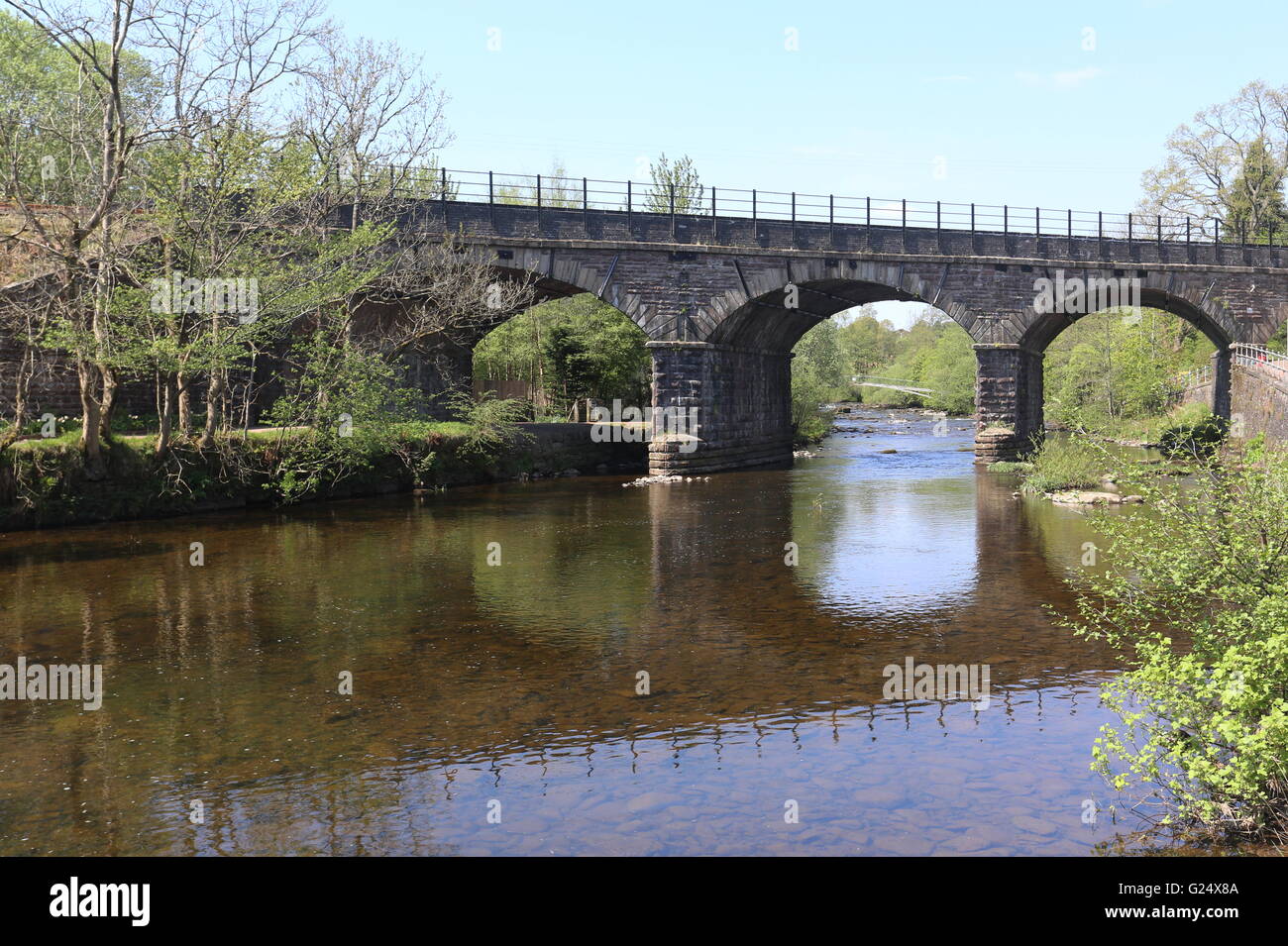 Railway bridge over Allan Water Dunblane Scotland May 2016 Stock Photo ...