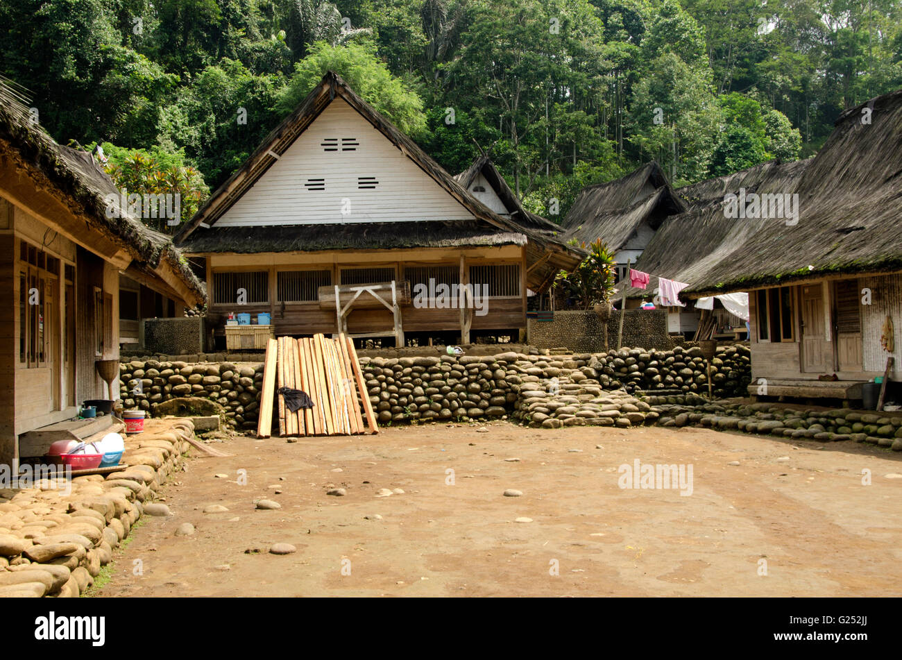 Sundanese traditional village Stock Photo - Alamy