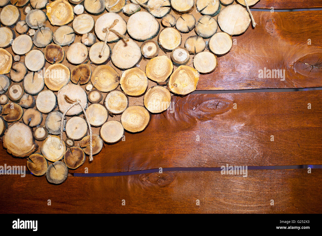 wood texture with round decor and space for text Stock Photo - Alamy