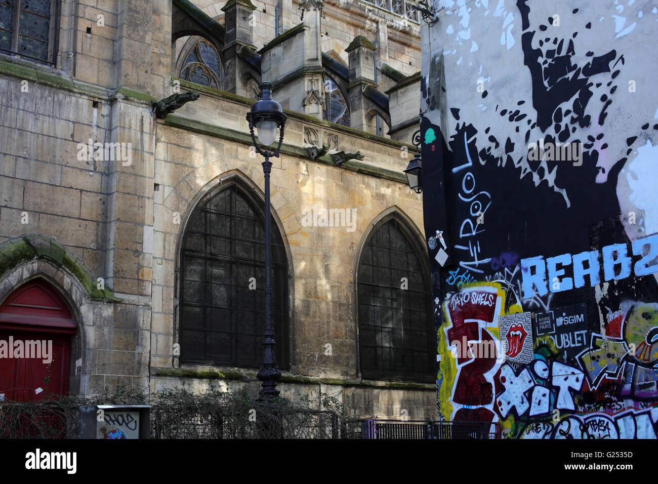 Saint merri church paris france hi-res stock photography and images - Alamy