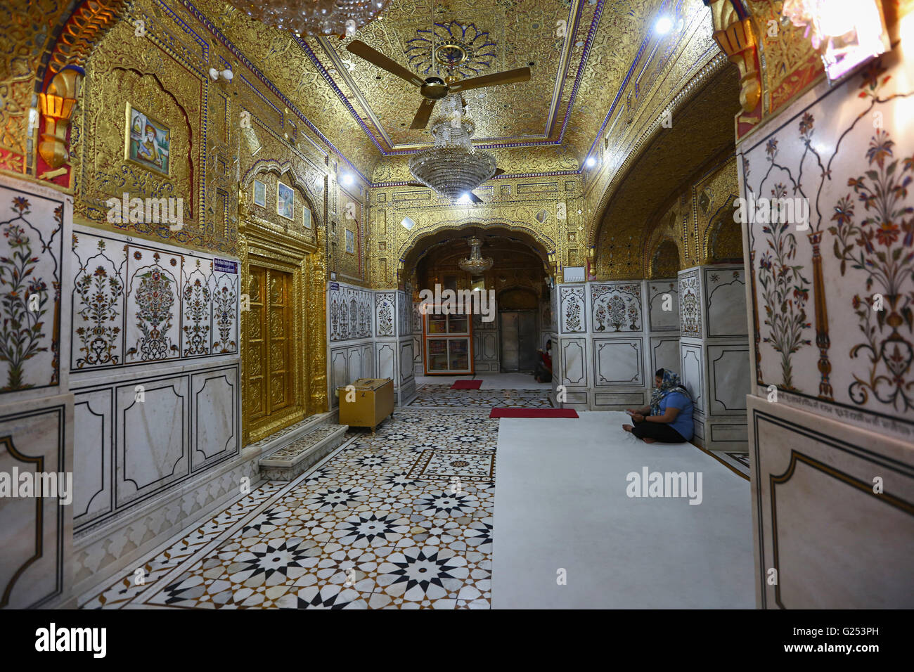 Interior, Takhat Sachkhand Shri Hazur Abchalnagar Sahib Gurudwara in ...