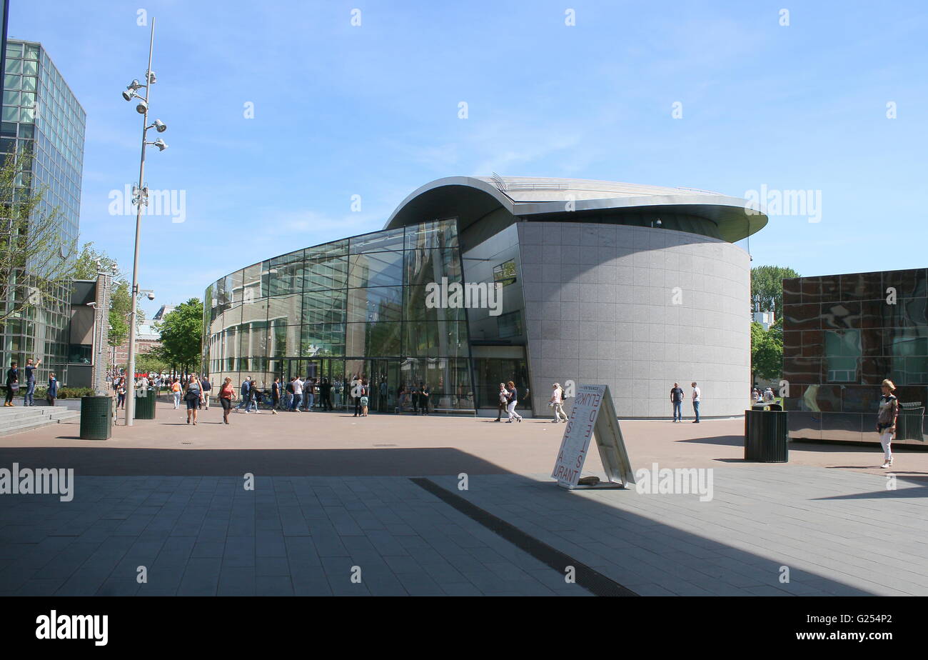 Tourists at the New Entrance to the Van Gogh Museum at Museumplein ...