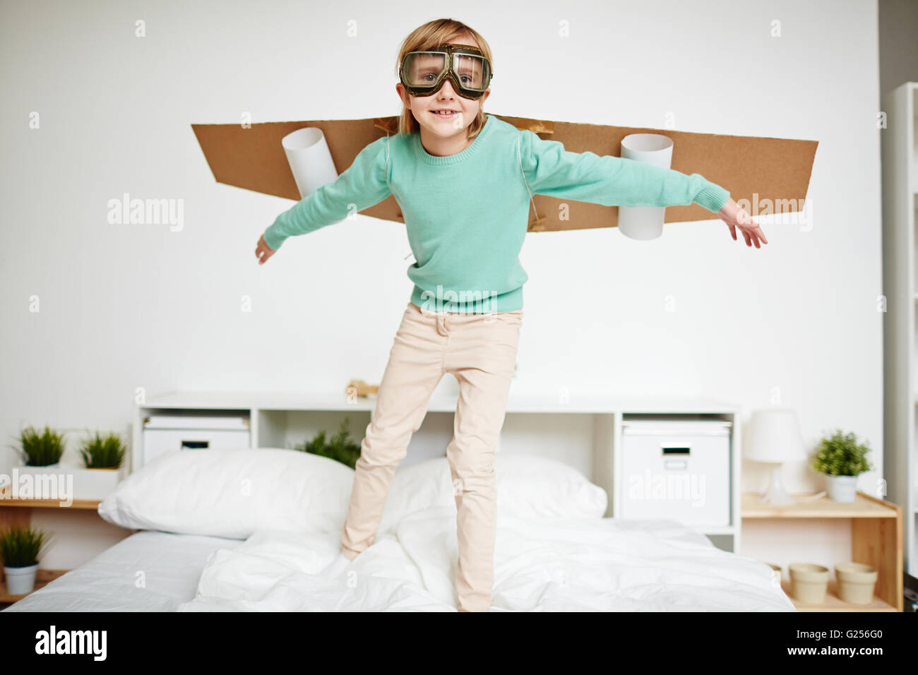 Hobby craft hi-res stock photography and images - Alamy