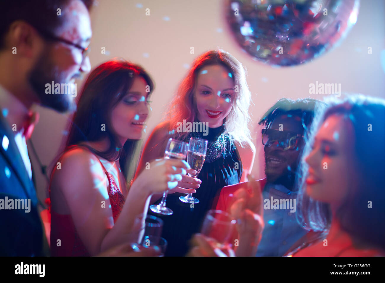 Party hi-res stock photography and images - Alamy