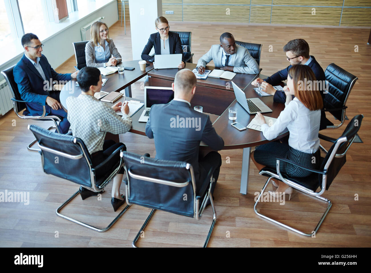 Business briefing hi-res stock photography and images - Alamy
