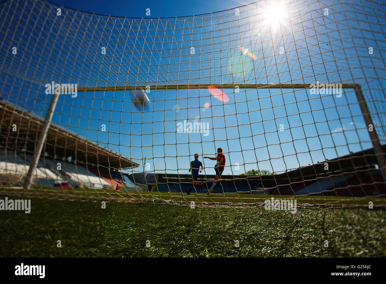 Shooting to goal hi-res stock photography and images - Alamy