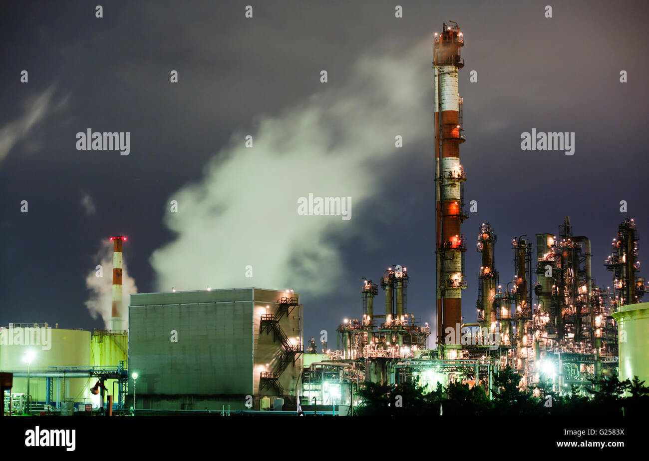 Manufacturing plant at night Stock Photo - Alamy