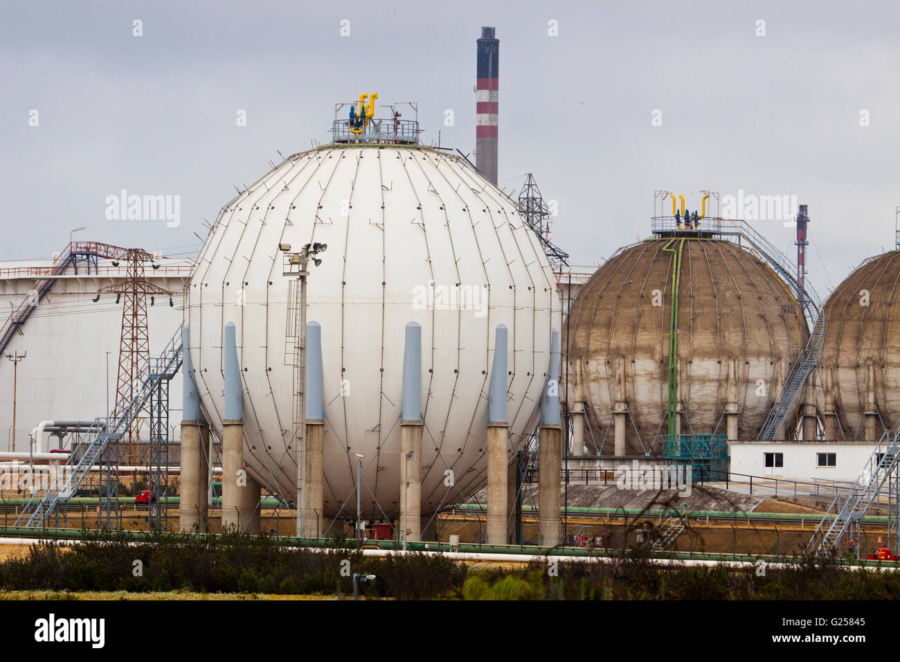 Tank containers hi-res stock photography and images - Alamy