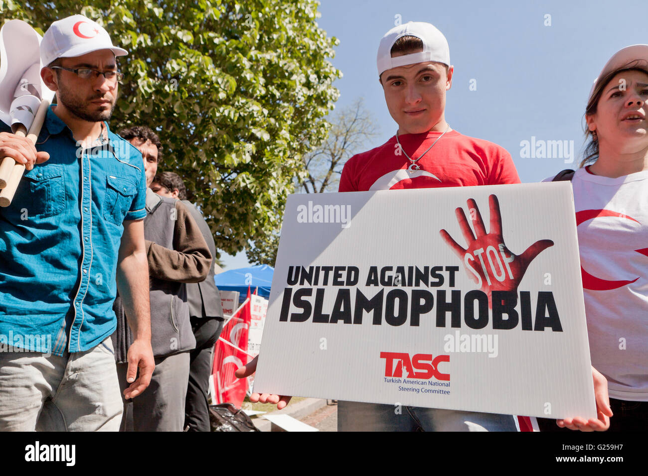 Turkish-Americans participate in "The Peace and Solidarity Walk ...