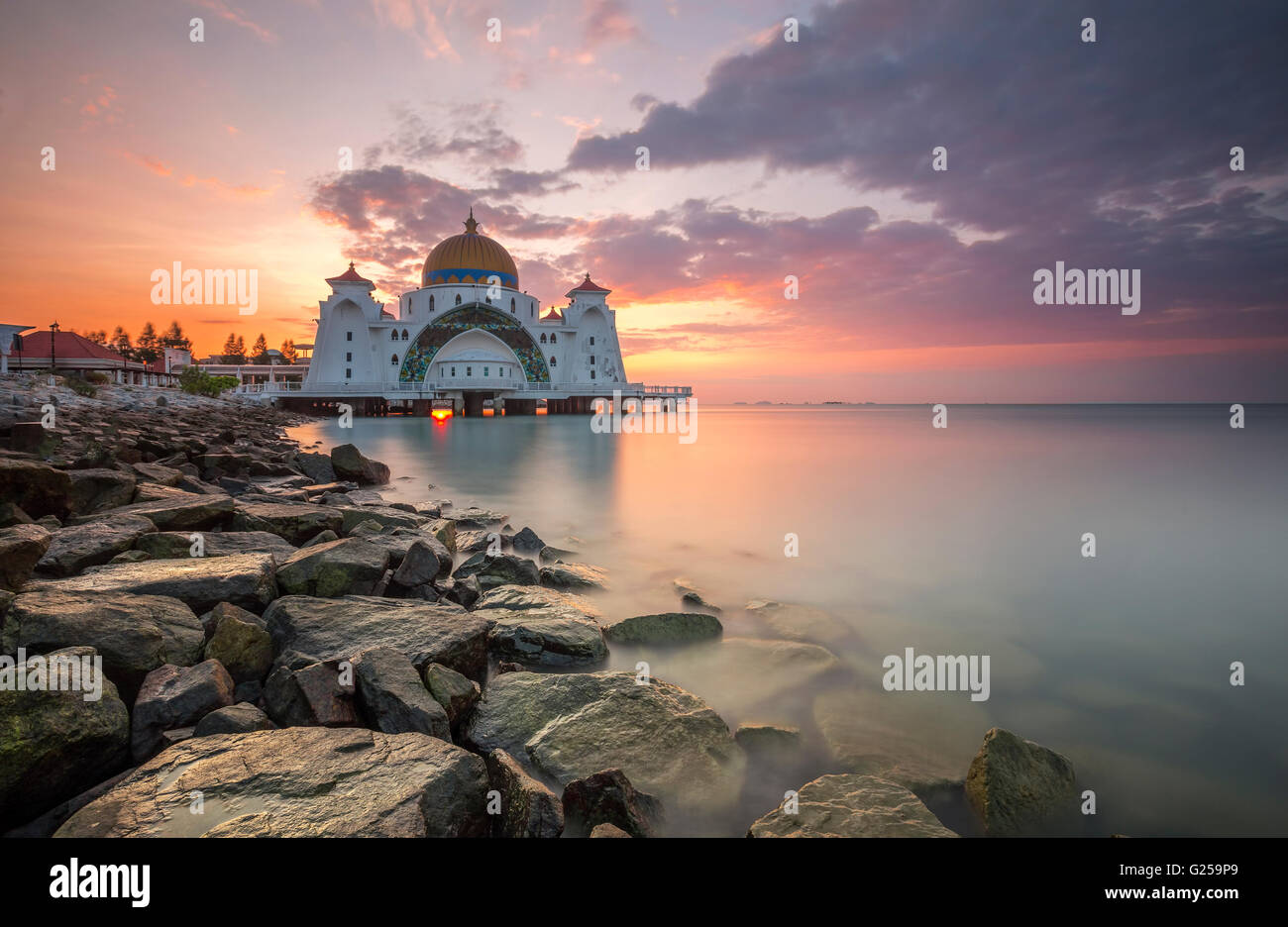 Melaka Strait Mosque (Masjid Selat), Malacca, Malaysia Stock Photo - Alamy