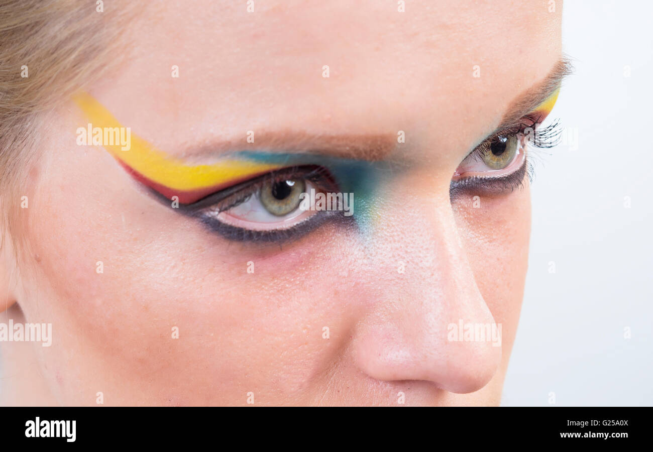 Dramatic make up hi-res stock photography and images - Alamy