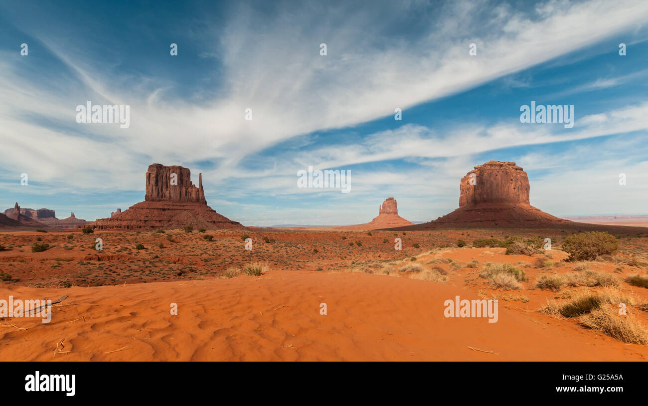 The Mittens and Merrick Butte, Monument Valley, Arizona Utah border ...
