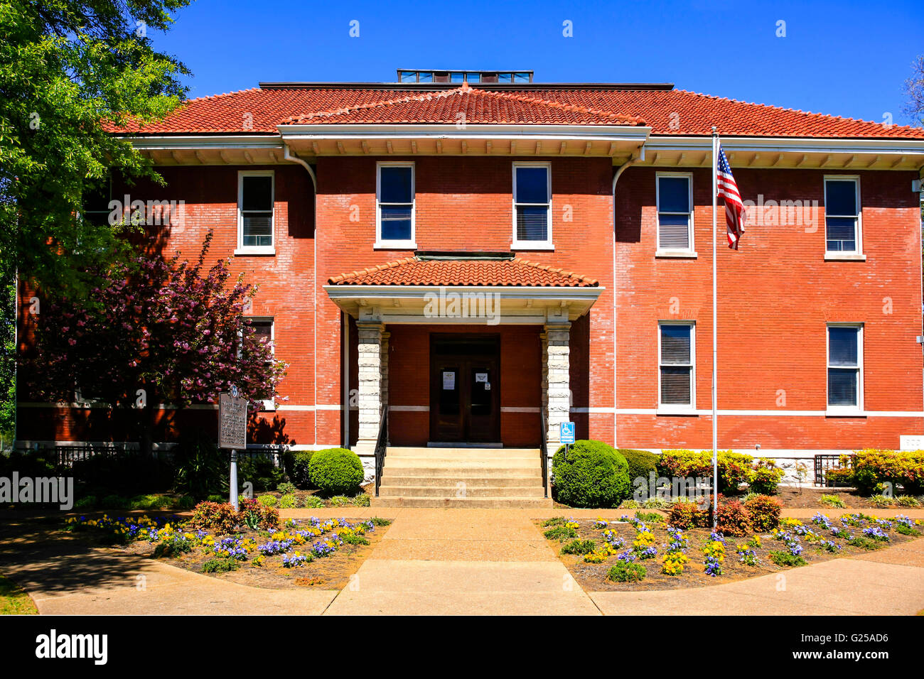 Academic building buildings hi-res stock photography and images - Alamy