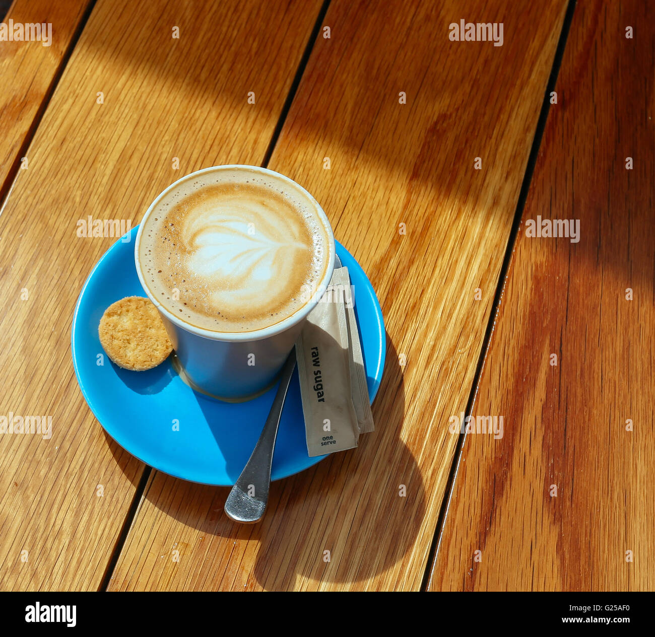 Coffee cup and biscuit hi-res stock photography and images - Alamy