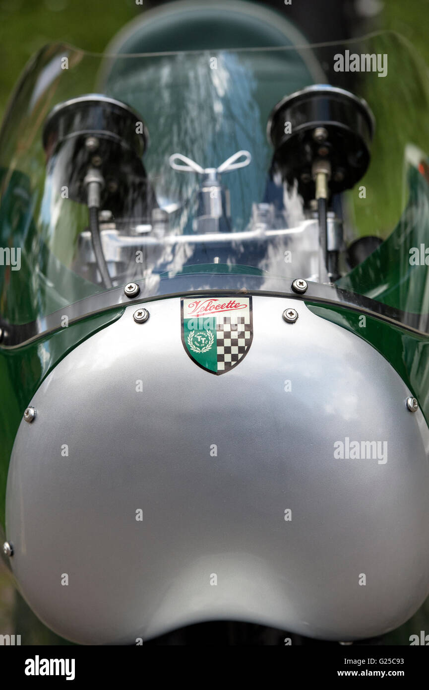 Classic british racing green hi-res stock photography and images - Alamy