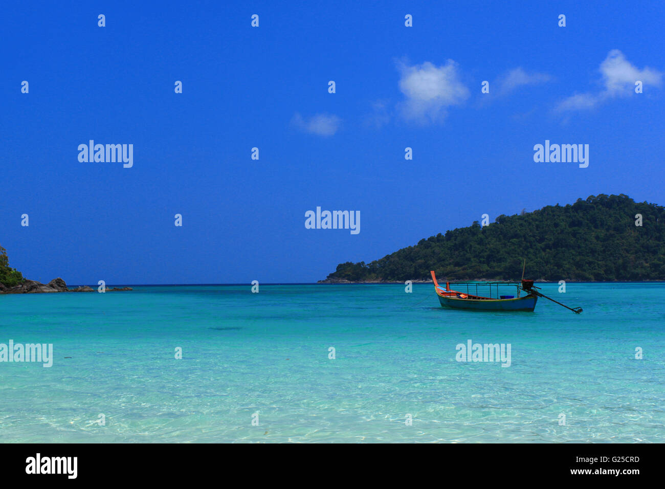 Boat and sea. Mu Koh Surin National Park, THAILAND Stock Photo - Alamy