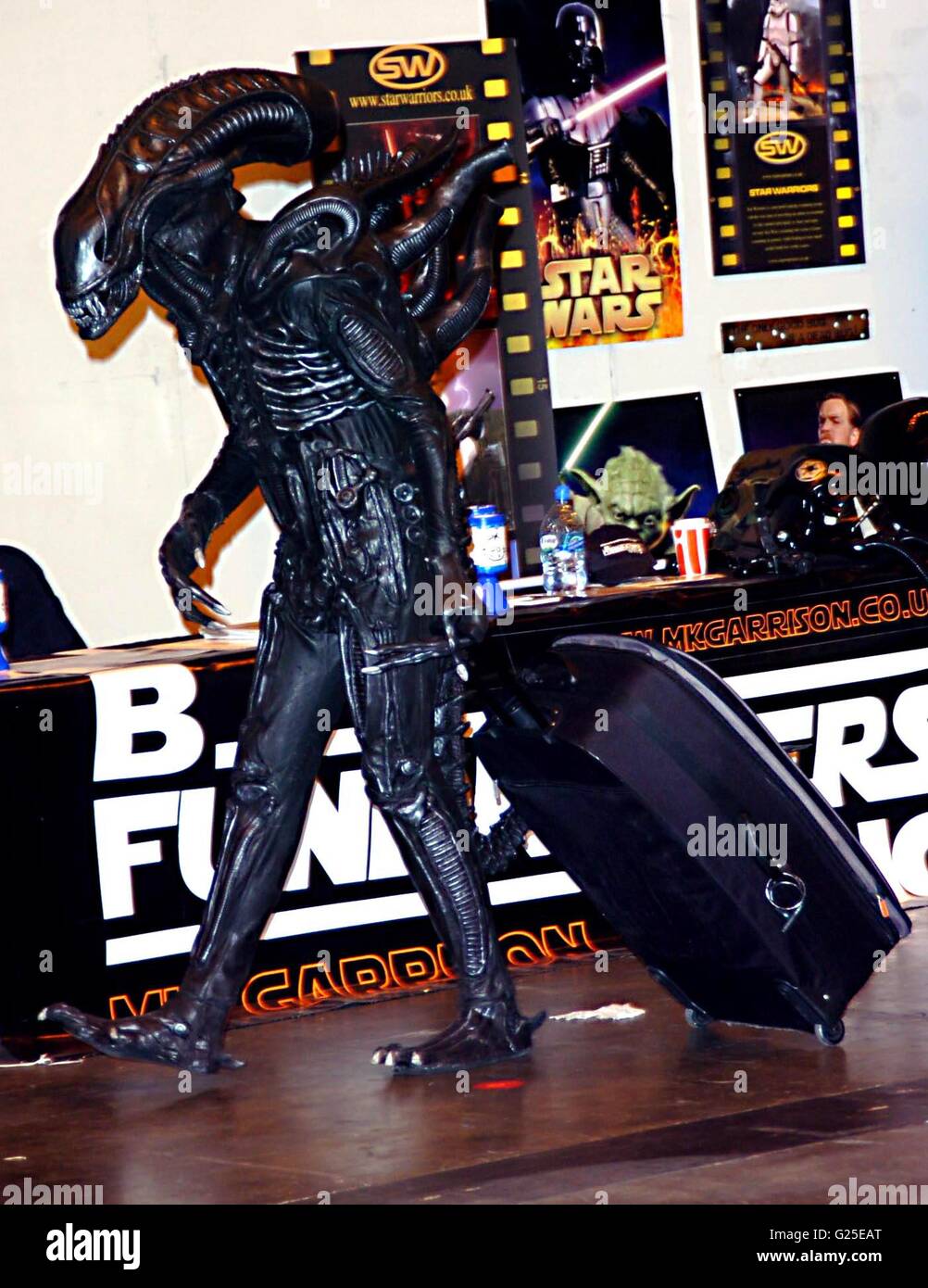 Alein hi-res stock photography and images - Alamy