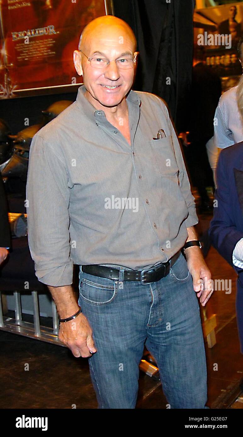 Sir patrick stewart star trek picard hi-res stock photography and ...