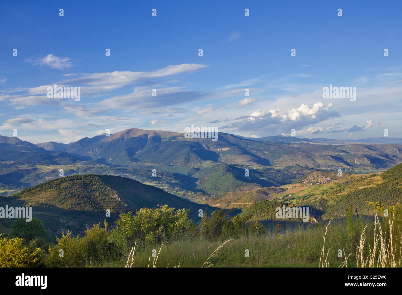 Pre pyrenees hi-res stock photography and images - Alamy