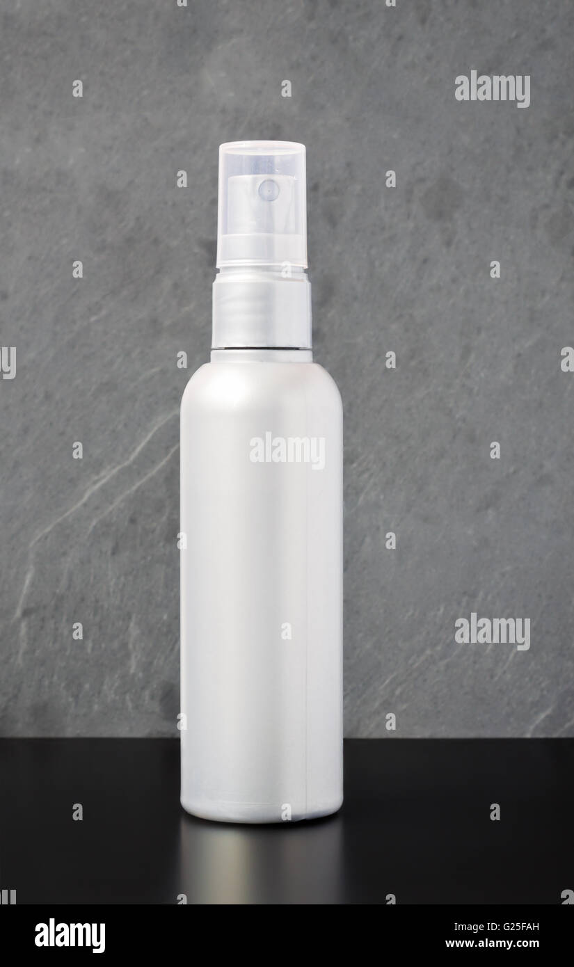 Silver spray hi-res stock photography and images - Alamy