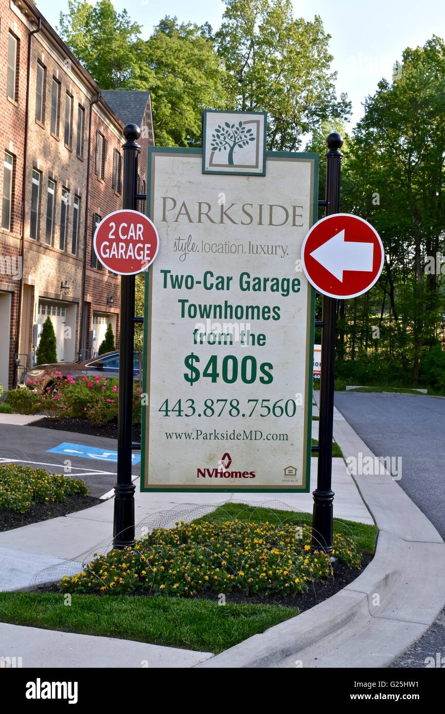 Residential homes sign hi-res stock photography and images - Alamy