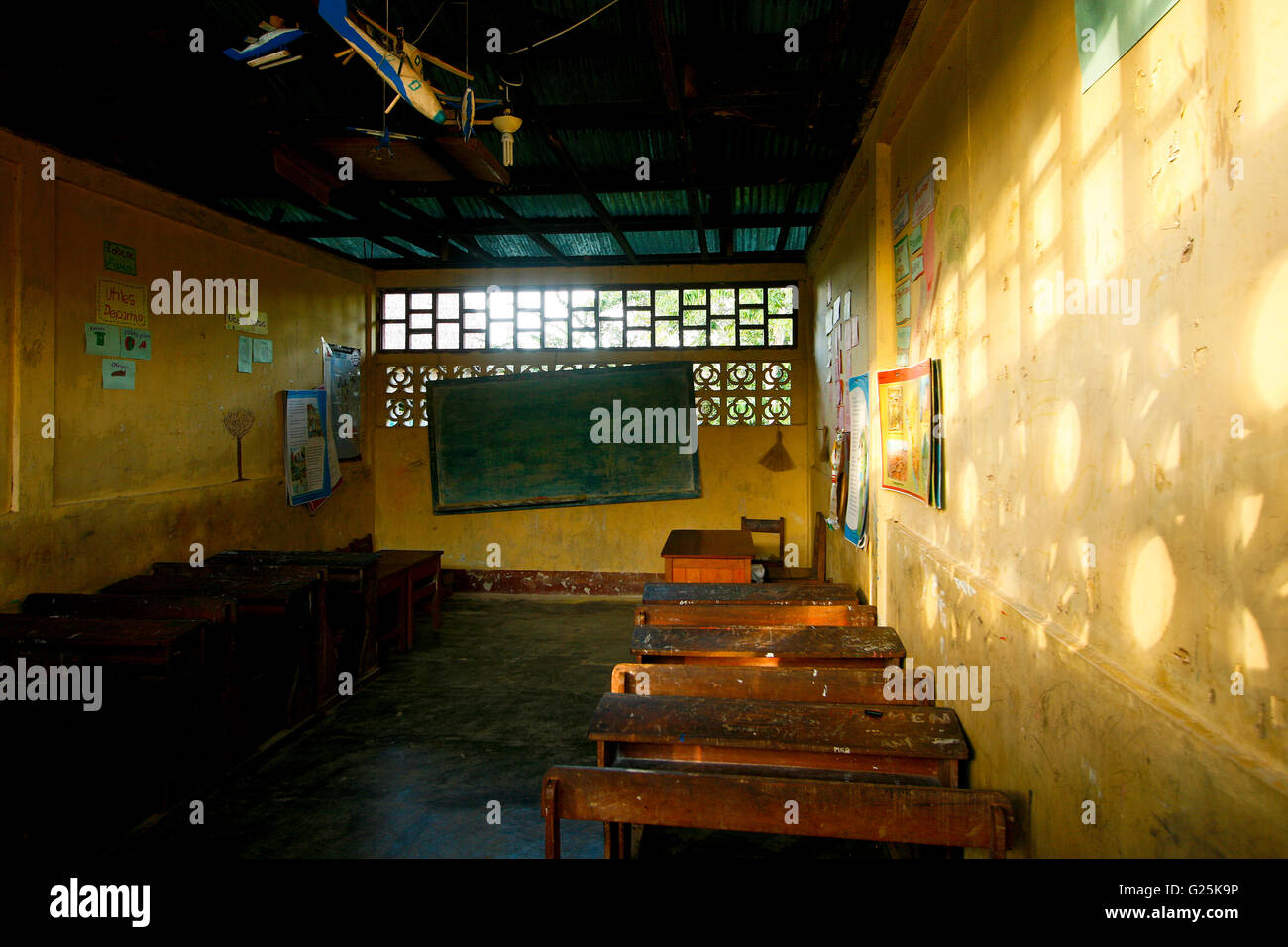 Classroom in Buen Peru. Amazon. Peru Stock Photo - Alamy